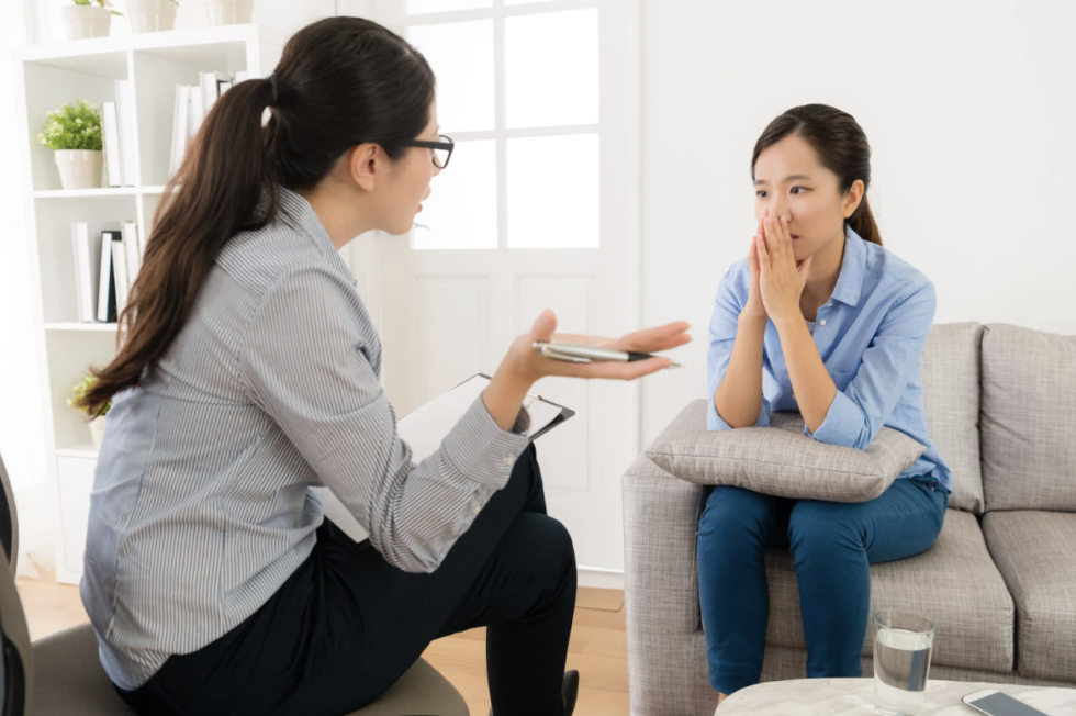 Psychologue et psychologue clinicien : quelles différences